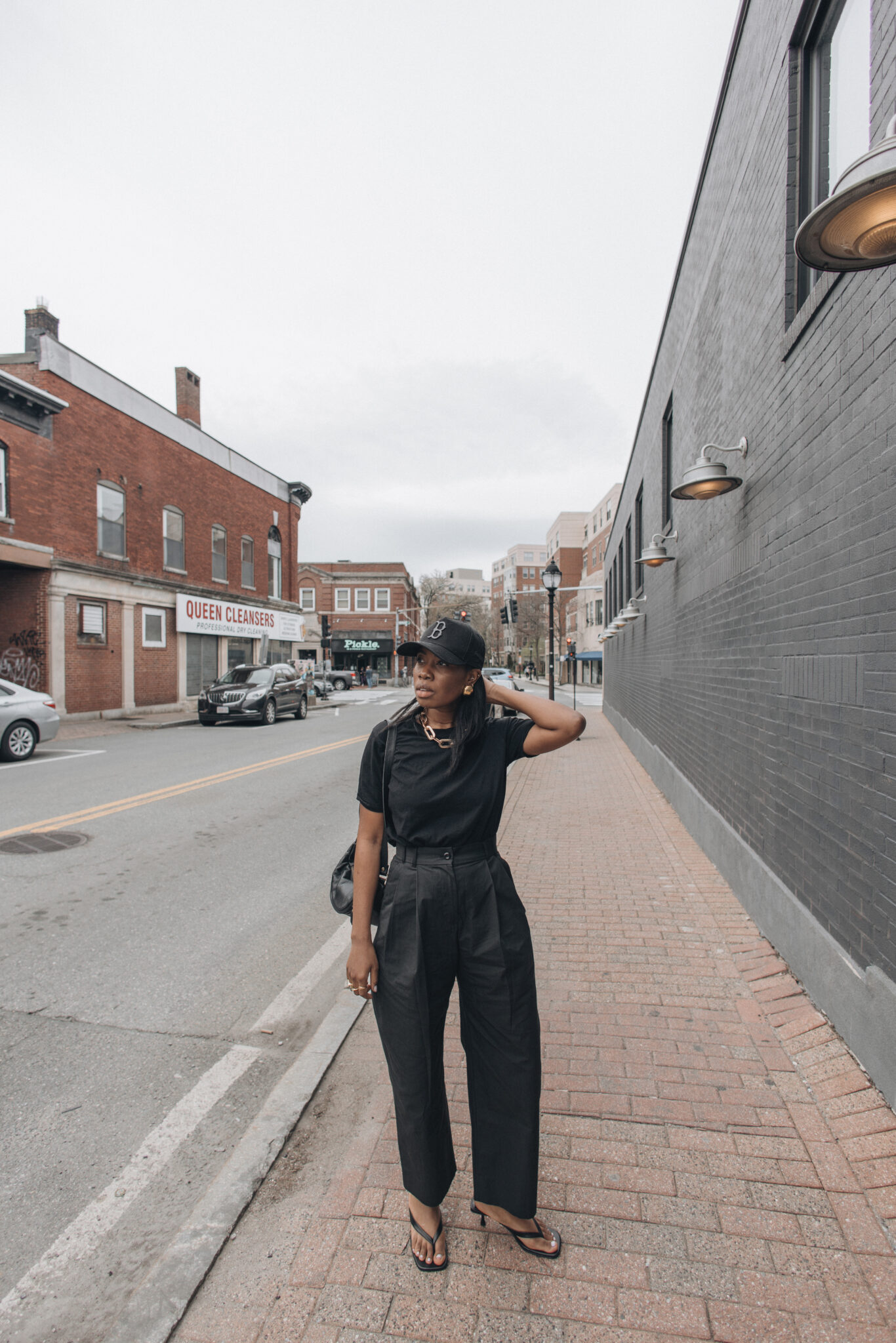 Outfit Diary- Barrel Leg Pants and Baseball Cap – Miss Enocha